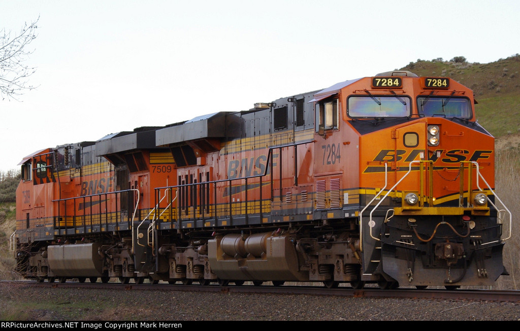 BNSF 7284